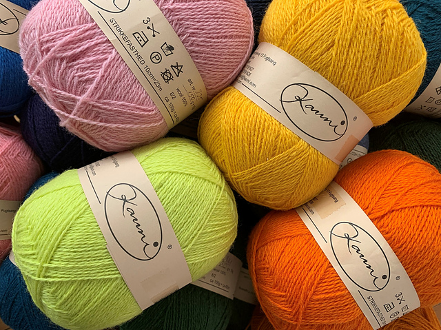 Ravelry: Kauni 8/2 100% Wool