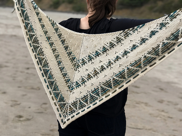 Ravelry: Neahkahnie Mountain pattern by Kay Hopkins