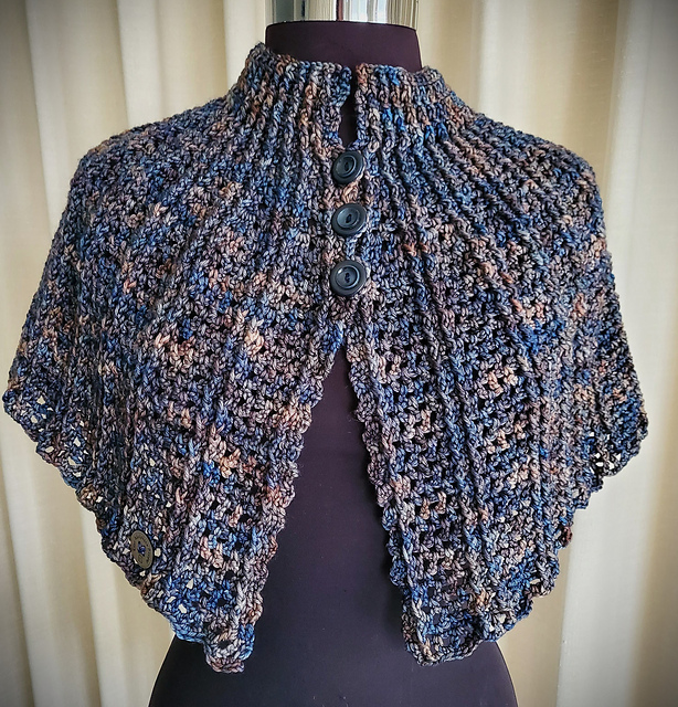 Ravelry: Lacy Capelet pattern by Kaye Adolphson