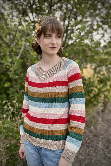 Ravelry: Frankie V pattern by Kelly Fowler