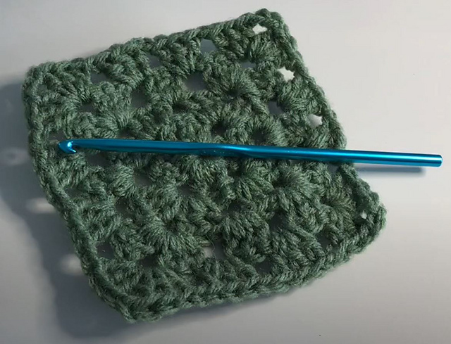 Ravelry: Granny square pattern by Kelly McFadden