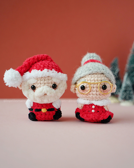 Ravelry: Mini Christmas Grandparents pattern by Khuc cay