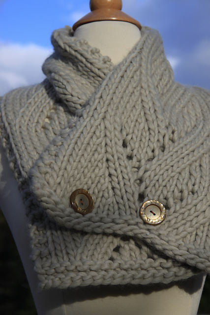 Ravelry: Breathless pattern by Linda Lunn