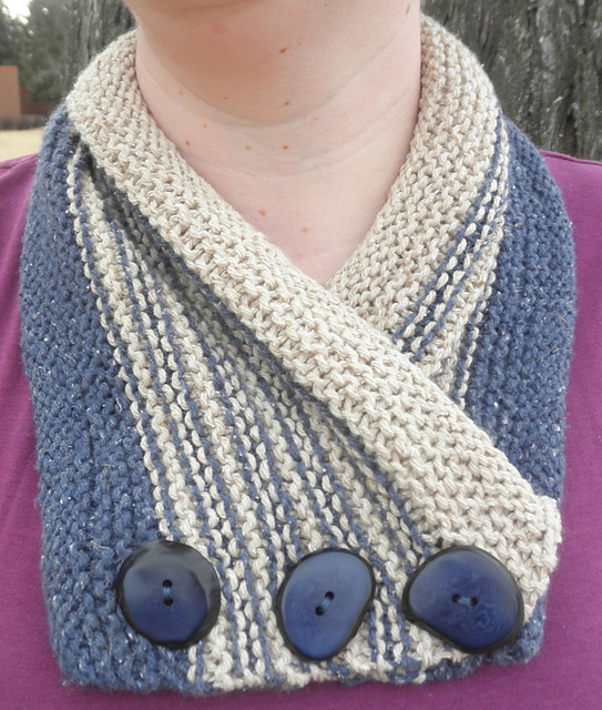 Ravelry: Beartooth Cowl pattern by Kim Haesemeyer