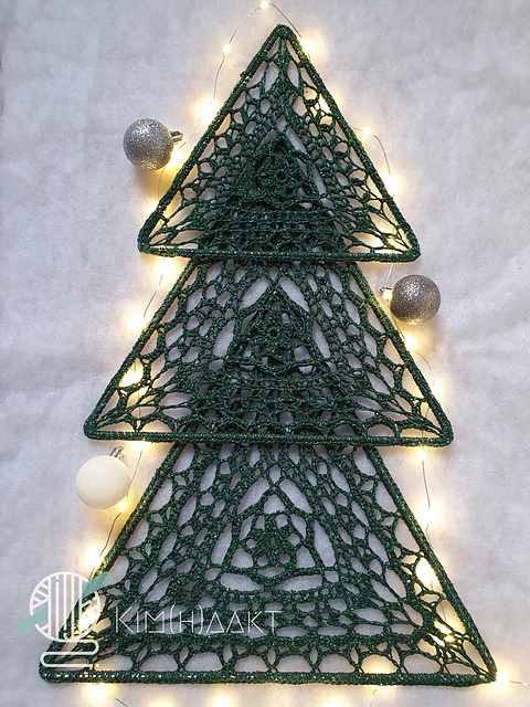 Ravelry: Christmas Three wall hanging pattern by Kim Bakker