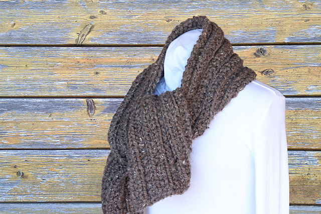 Ravelry: Chunky Twin Rib Scarf pattern by Kimberlees Korner