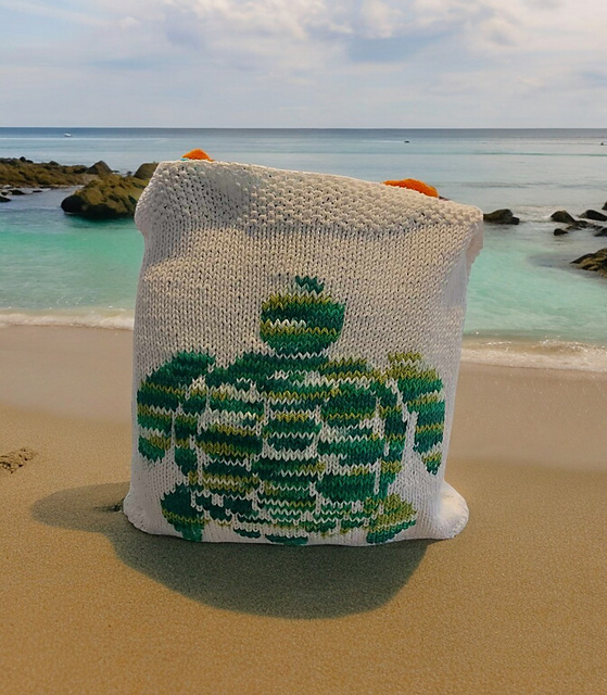 Ravelry: Sea Turtle Beach Bag Knit pattern by Colleen Cox