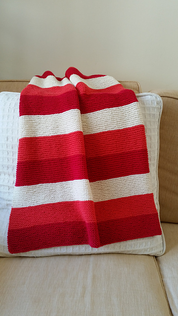Ravelry: Snug Baby Blanket pattern by Kim Mok