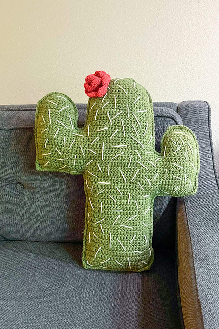 Ravelry: Cactus - Saguaro pattern by Kimberly Arenas/The Caffeinated Snail
