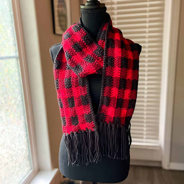 Ravelry: Winter Scarf pattern by Kimberly Arenas/The Caffeinated Snail