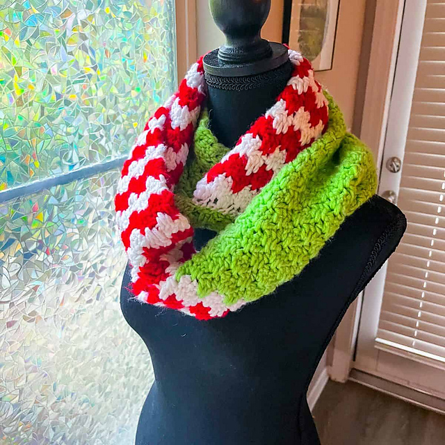 Ravelry: Christmas Scarf pattern by Kimberly Arenas/The Caffeinated Snail