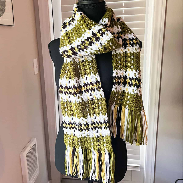 Ravelry: Green Plaid Scarf pattern by Kimberly Arenas/The Caffeinated Snail