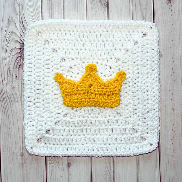 Ravelry: Crown Applique pattern by Kimberly Arenas/The Caffeinated Snail