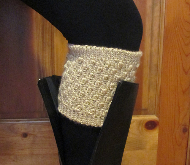 Ravelry: Berry Boot Cuff pattern by Kismet Crochet