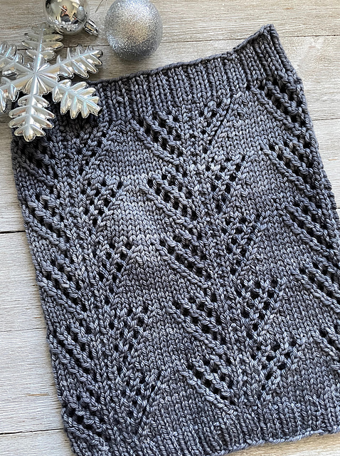 Ravelry: Jack Frost Cowl pattern by The Kitchen Sink Shop