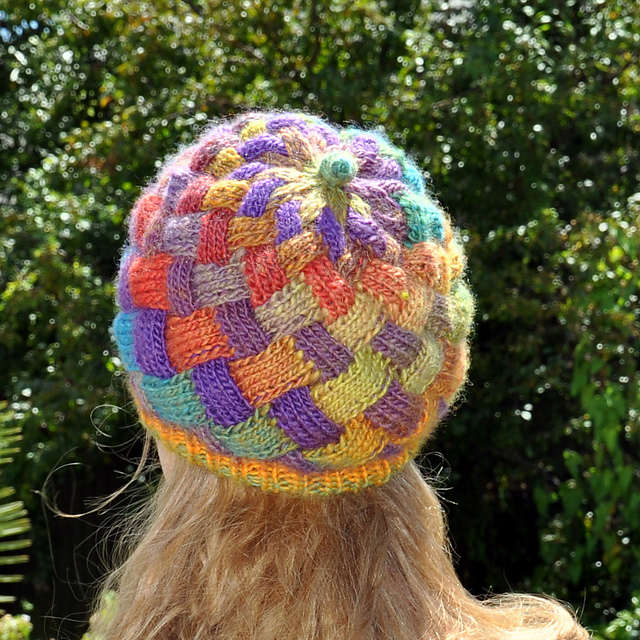 Ravelry: Entrelac Hat pattern by Crafty Sprite