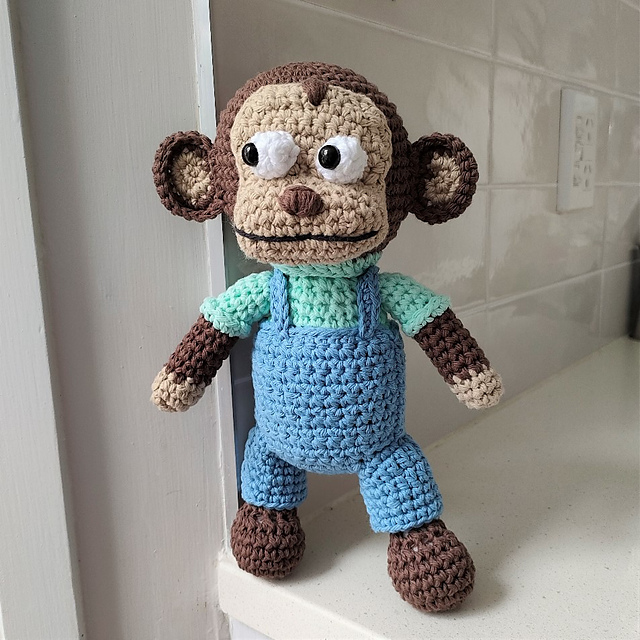 Ravelry: AWKWARD MONKEY pattern by Esma Holden