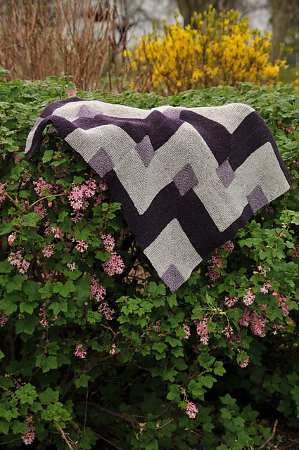 Ravelry: Modern Geometry Blanket pattern by Stacey Gerbman