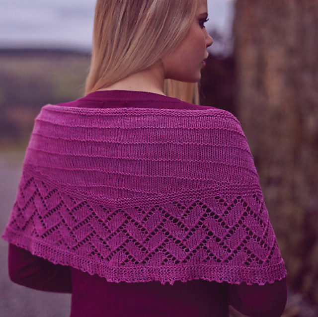 Ravelry: Queen Closer Shawlette pattern by Patricia Martin
