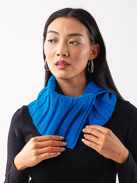 Ravelry: Essence Cowl pattern by Åsa Buchta