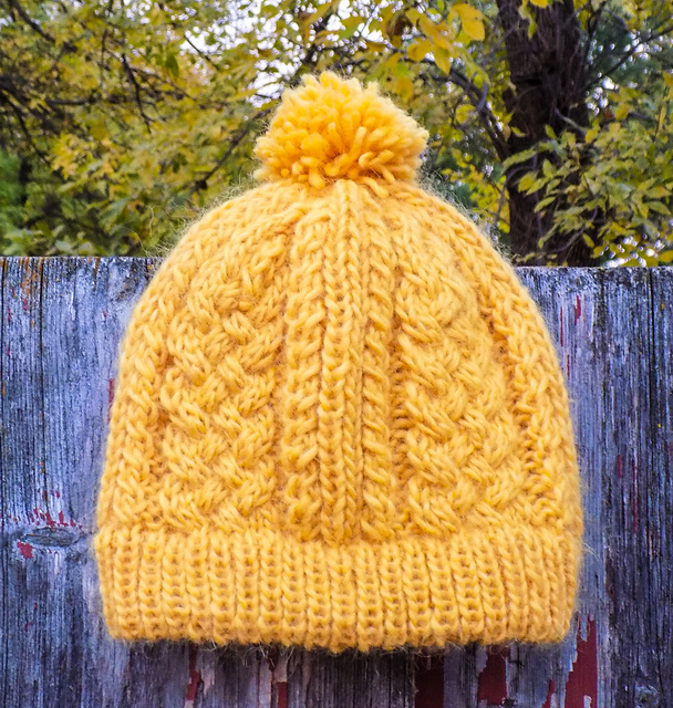 Ravelry: Honey Bun pattern by KnitCase Designs