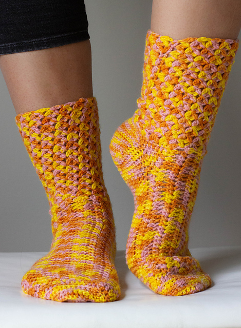 Ravelry: Magic Socks pattern by Lilia Vanini