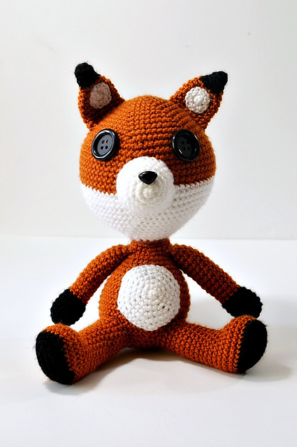 Ravelry: AmiguZOOmi - Fez the Fox pattern by Codi Hudnall