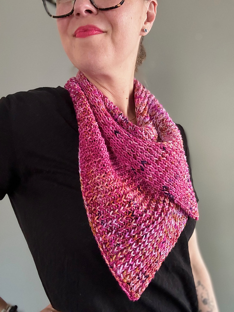 Ravelry: Love Today Cowl pattern by Knit Sisu