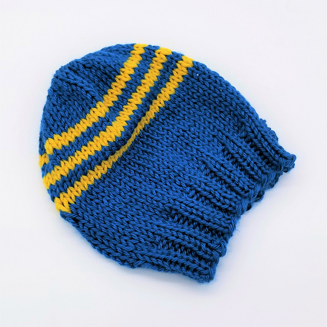 Ravelry: Abee Creek Teen Hat pattern by Beryl Westby