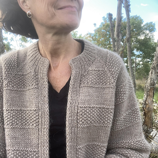 Ravelry: Moss & Stripes Cardigan pattern by Charlotte Uhrback