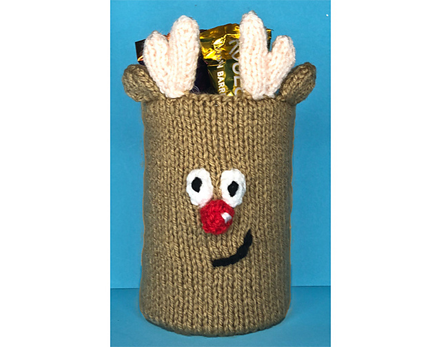 Ravelry: Christmas Reindeer Tin Can Cover Holder pattern by Rebecca Roberts