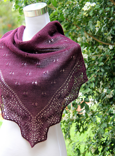 Ravelry: Demetra Shawl pattern by Irina Lyubaeva