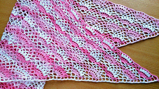 Ravelry: Pink lace shawl pattern by Olena Palamarenko