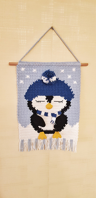 Ravelry: Penguin Wall Hanging pattern by Victoria Soroka