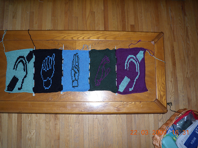 Ravelry: ASL a - z pattern by Amy-lynne Mitchell