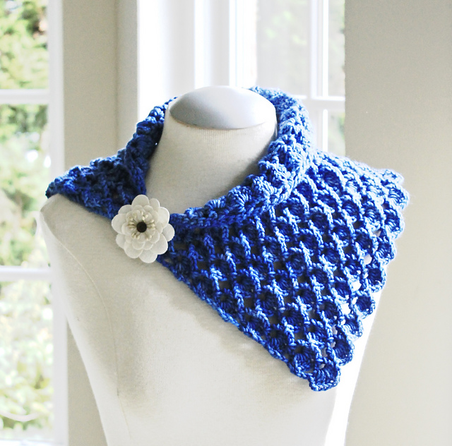 Ravelry: Huntleigh Cowl pattern by Kate Lore Designs