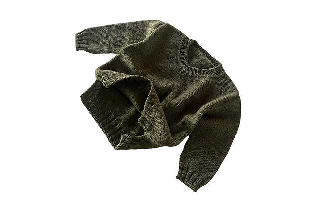 Ravelry: Little V Neck pattern by Knitter in Norway