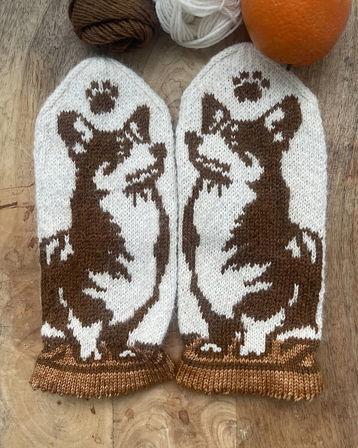 Ravelry: Corgi pattern by knittinglotta