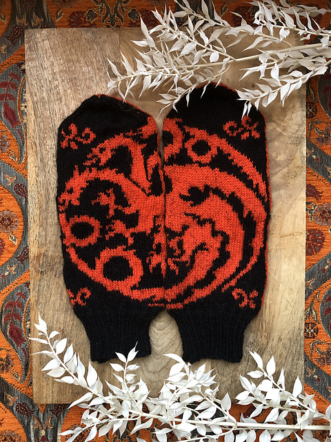Ravelry: Fire & Blood pattern by knittinglotta