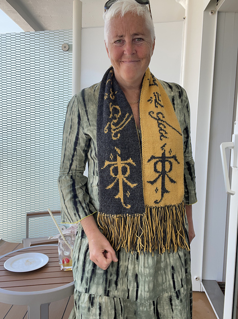 Ravelry: LOTR scarf pattern by knittinglotta