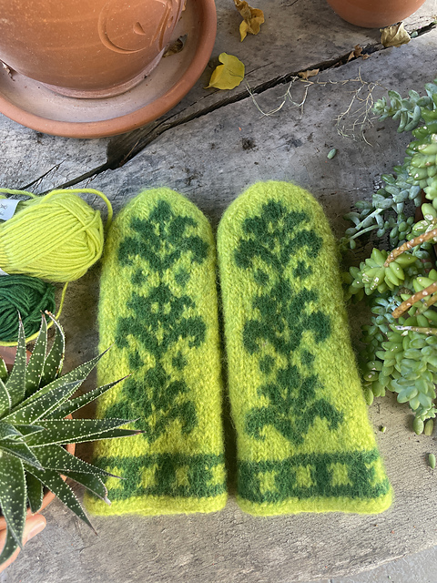 Ravelry: Designs by knittinglotta