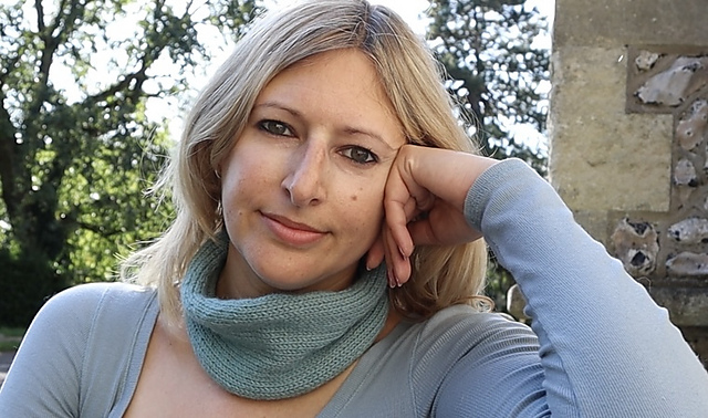 Ravelry: Stocking Stitch Snood pattern by Knitting-a-GoGo