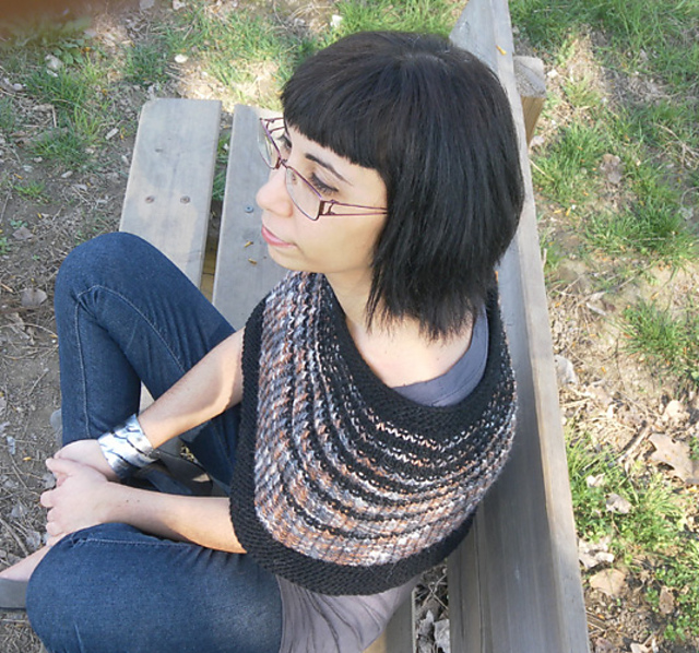 Ravelry: Fibonacci Twist pattern by Ela Torrente