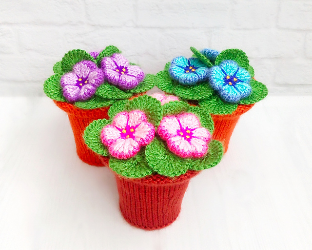 Ravelry: K002 Violets flowers in Pots pattern by LittleOwlsHut