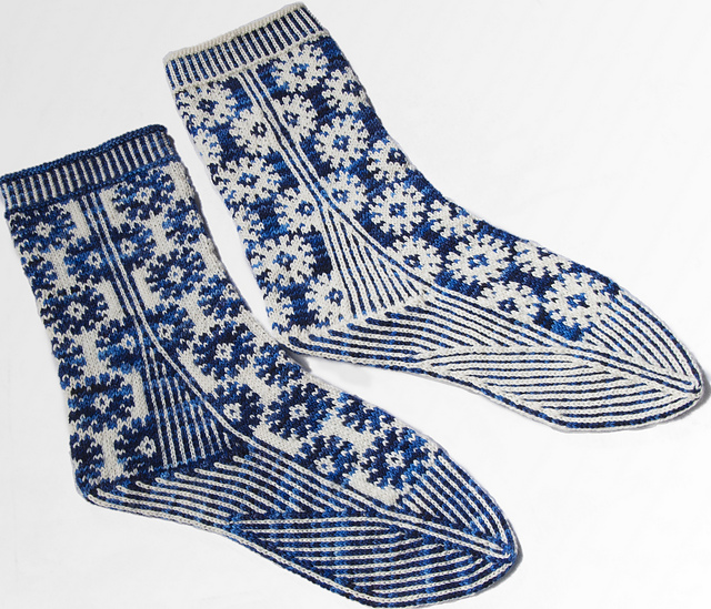 Ravelry: KnittingSuzanne's Starry Starry Night