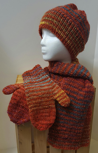 Ravelry: Yipes Stripes Winter Set pattern by Doreen L. Marquart