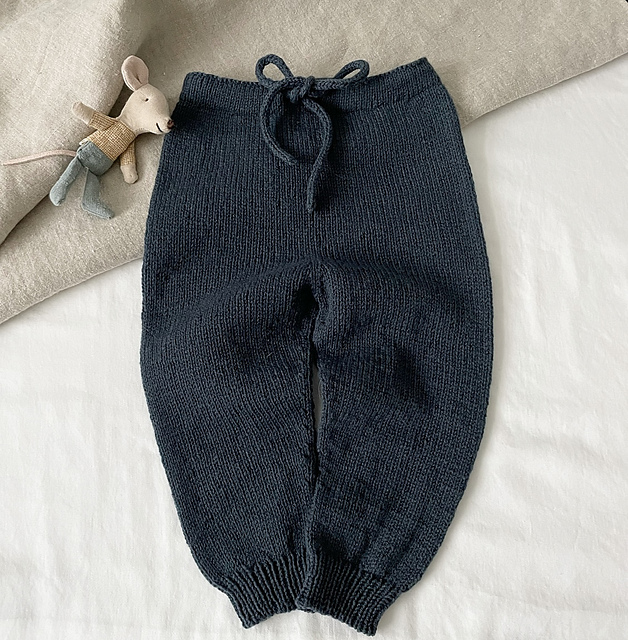 Ravelry: Sif’s Tights pattern by Knitting for Sif