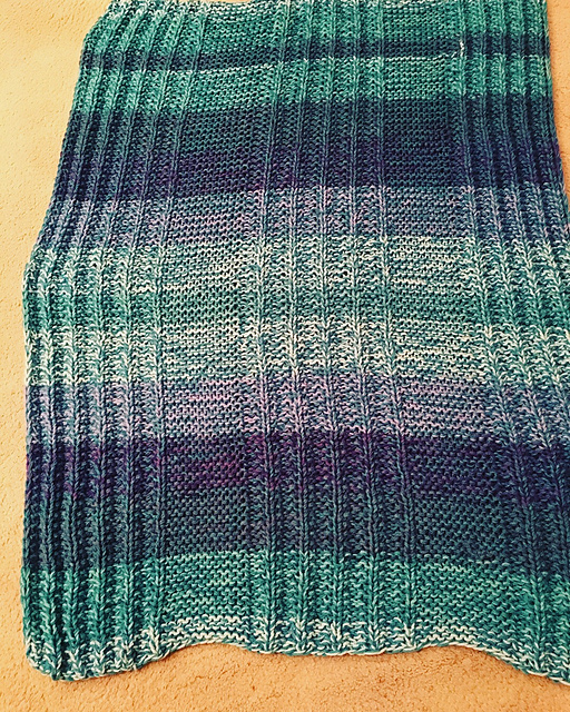 Ravelry: Snoozy Day Lap Robe pattern by Dixie Lee