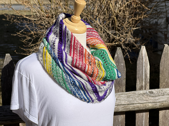 Ravelry: 700 Fence Posts Cowl pattern by Erika Field