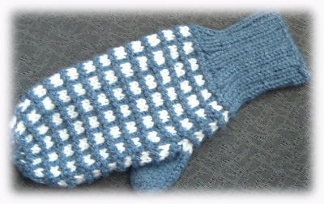 Ravelry: Double Thick Scrap Mittens pattern by Knitwits Heaven